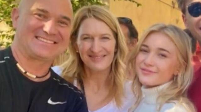 Jaz Agassi Tochter Von Steffi Graf And Andre Agassi Ist Zum Ersten Mal