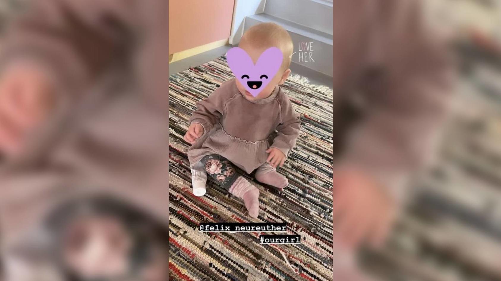 Stolze Eltern: Miriam und Felix Neureuther teilen Foto von Baby Lotta ... Stolze Eltern: Miriam und Felix Neureuther teilen Foto von Baby Lotta ...