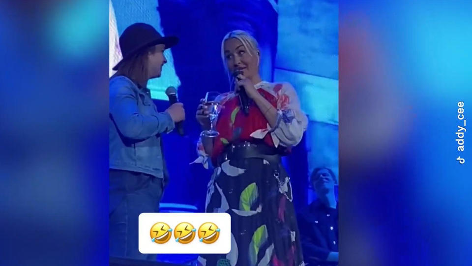 Sarah Connor macht sich über ihre Nationalhymen-Panne von 2005 lustig